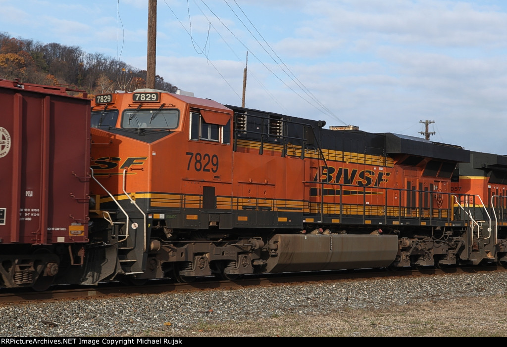 BNSF 7829